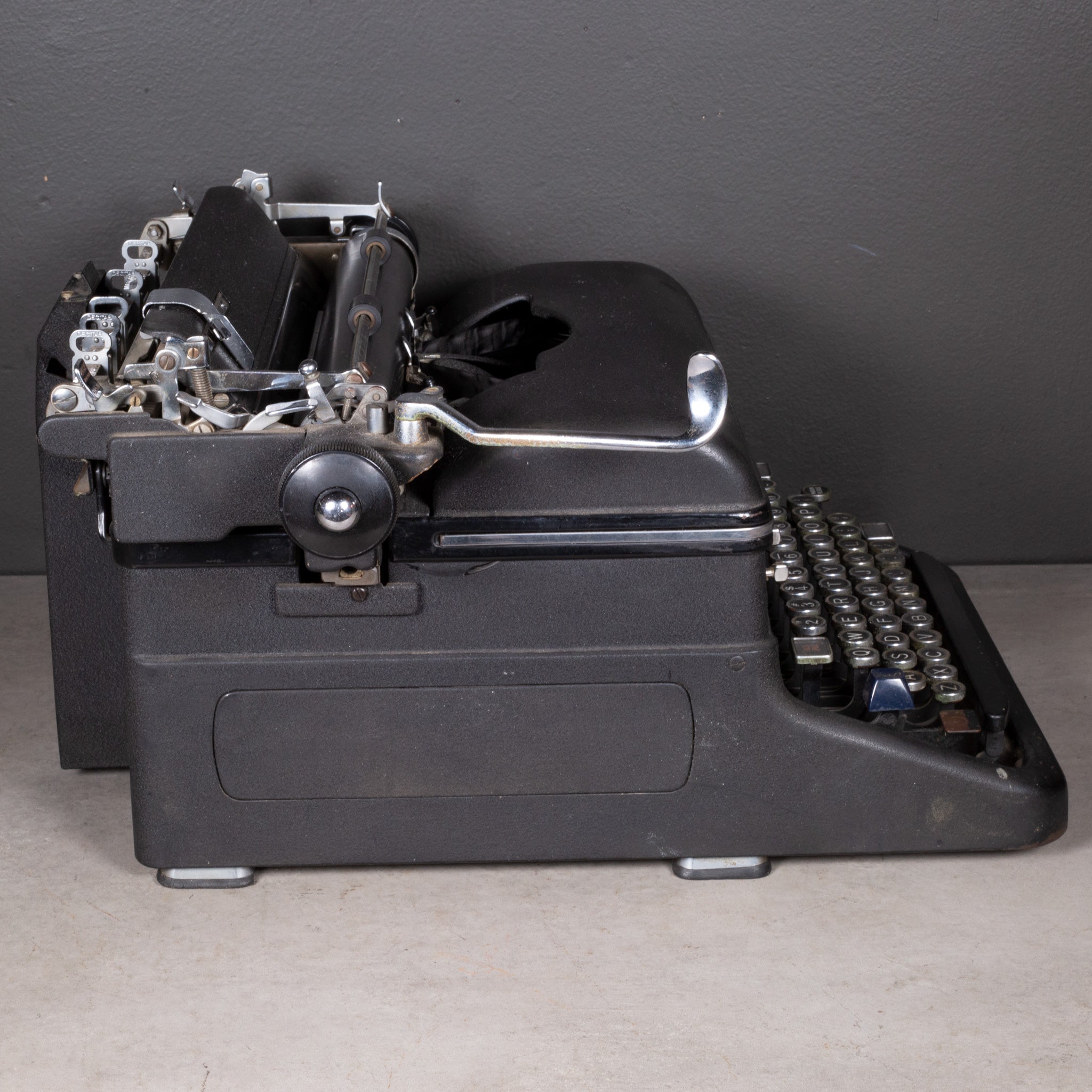 Antique Royal "Magic Margin" Typewriter c. 1938 | S16 Home
