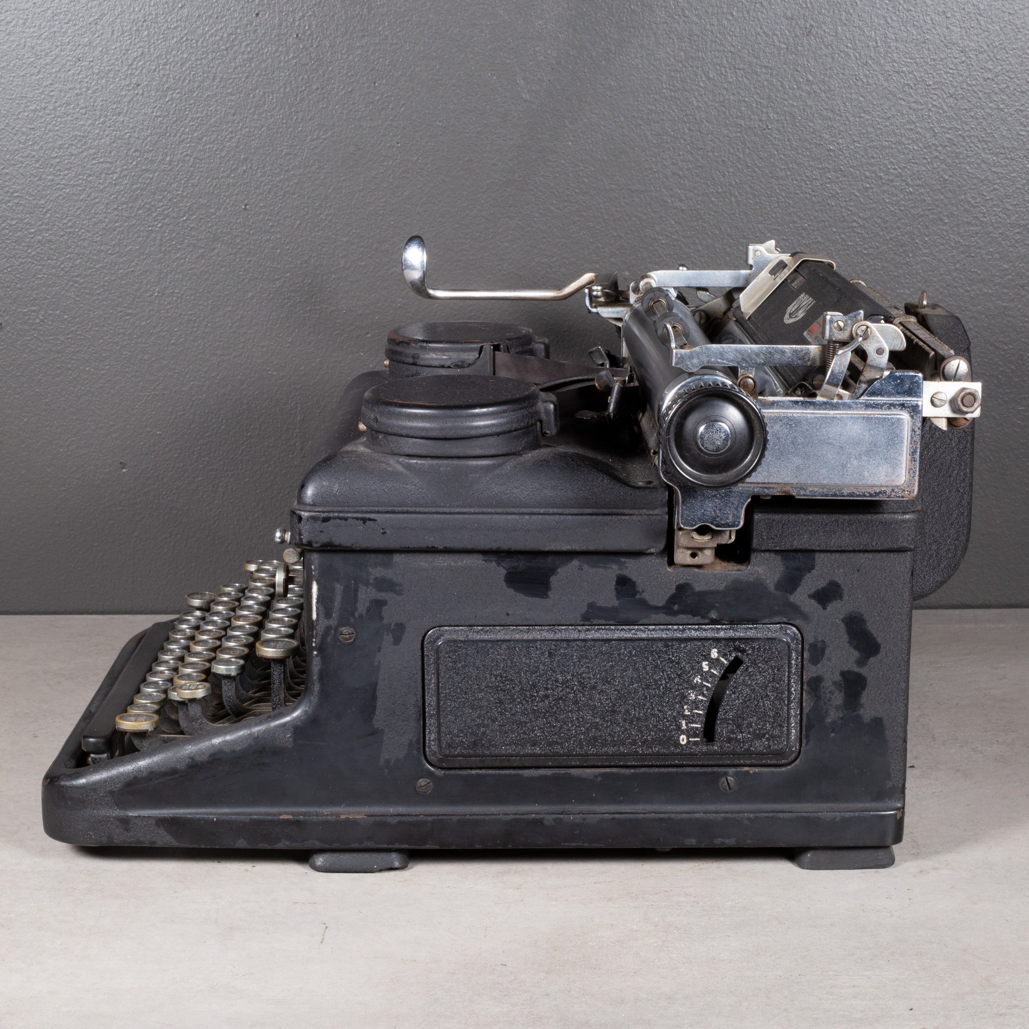 Antique Royal "Magic Margin" Typewriter c. 1938 | S16 Home