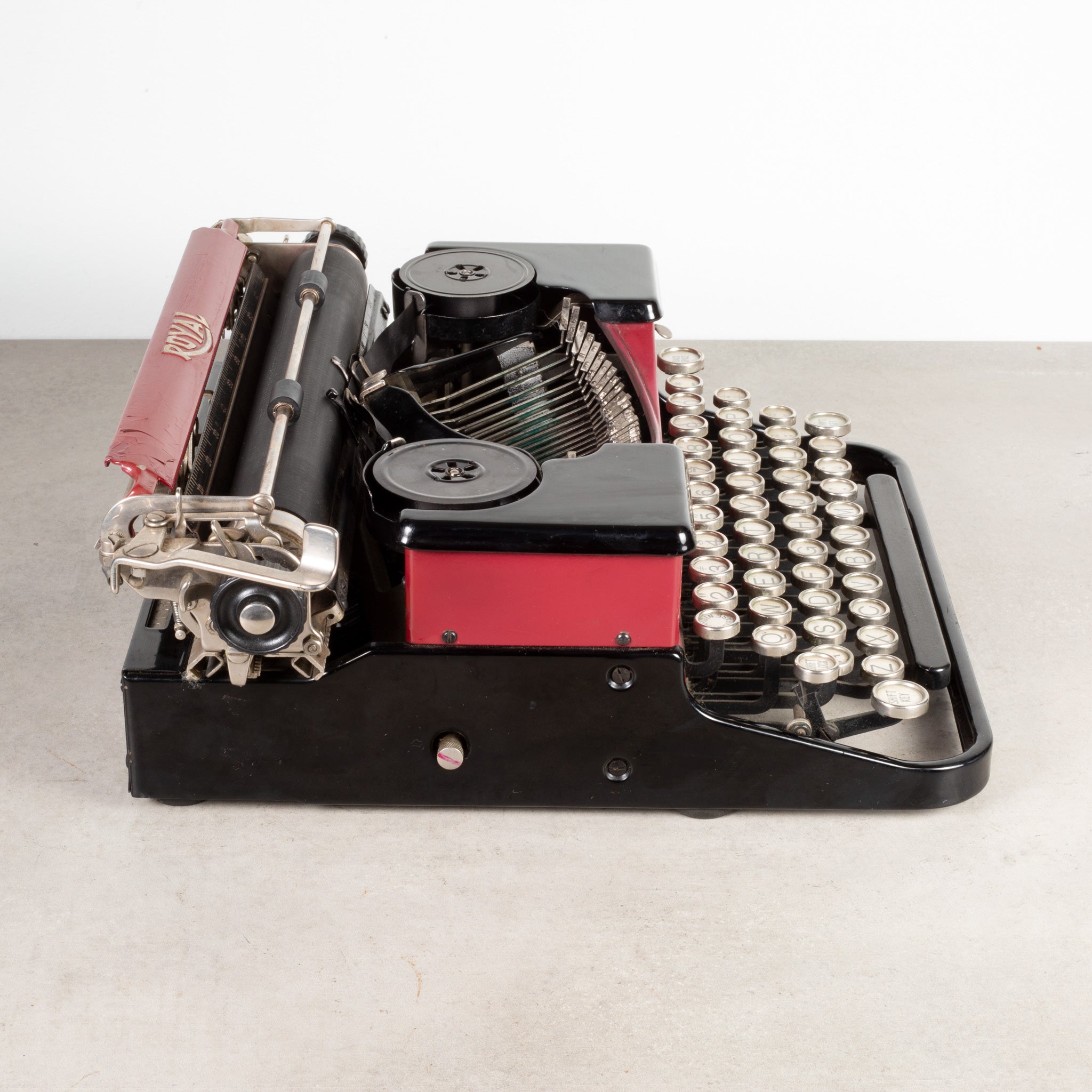 Rare Two Tone Royal "P" Portable Typewriter c.1928 | S16 Home