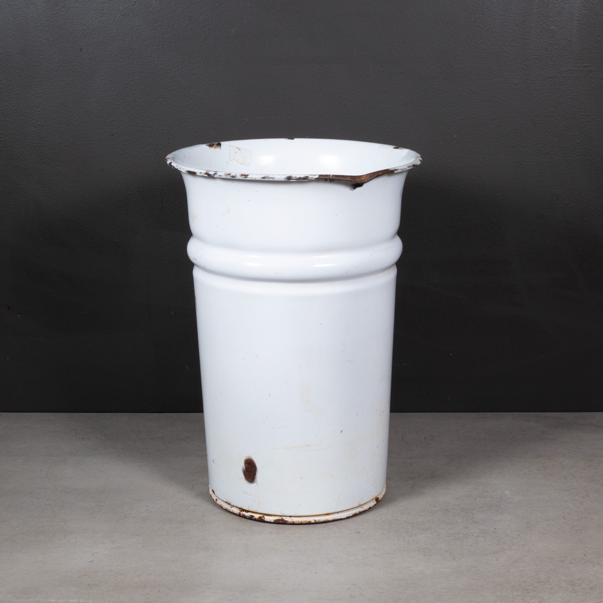 Vintage Barber Chair Enameled Bucket c.1940-1950 | S16 Home