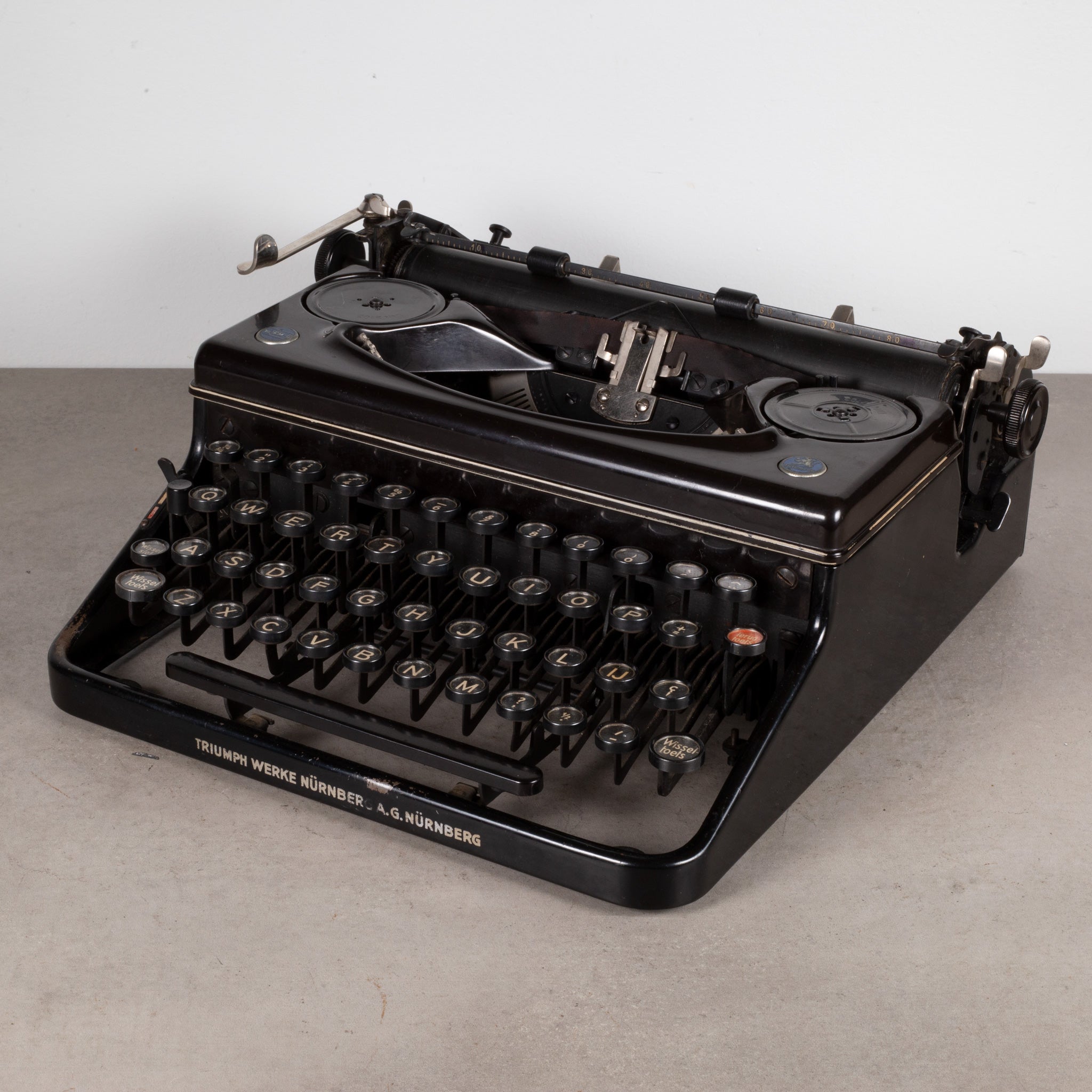 Antique German Triumph Werke A.G. Nurnberg Typewriter c.1945 | S16 Home
