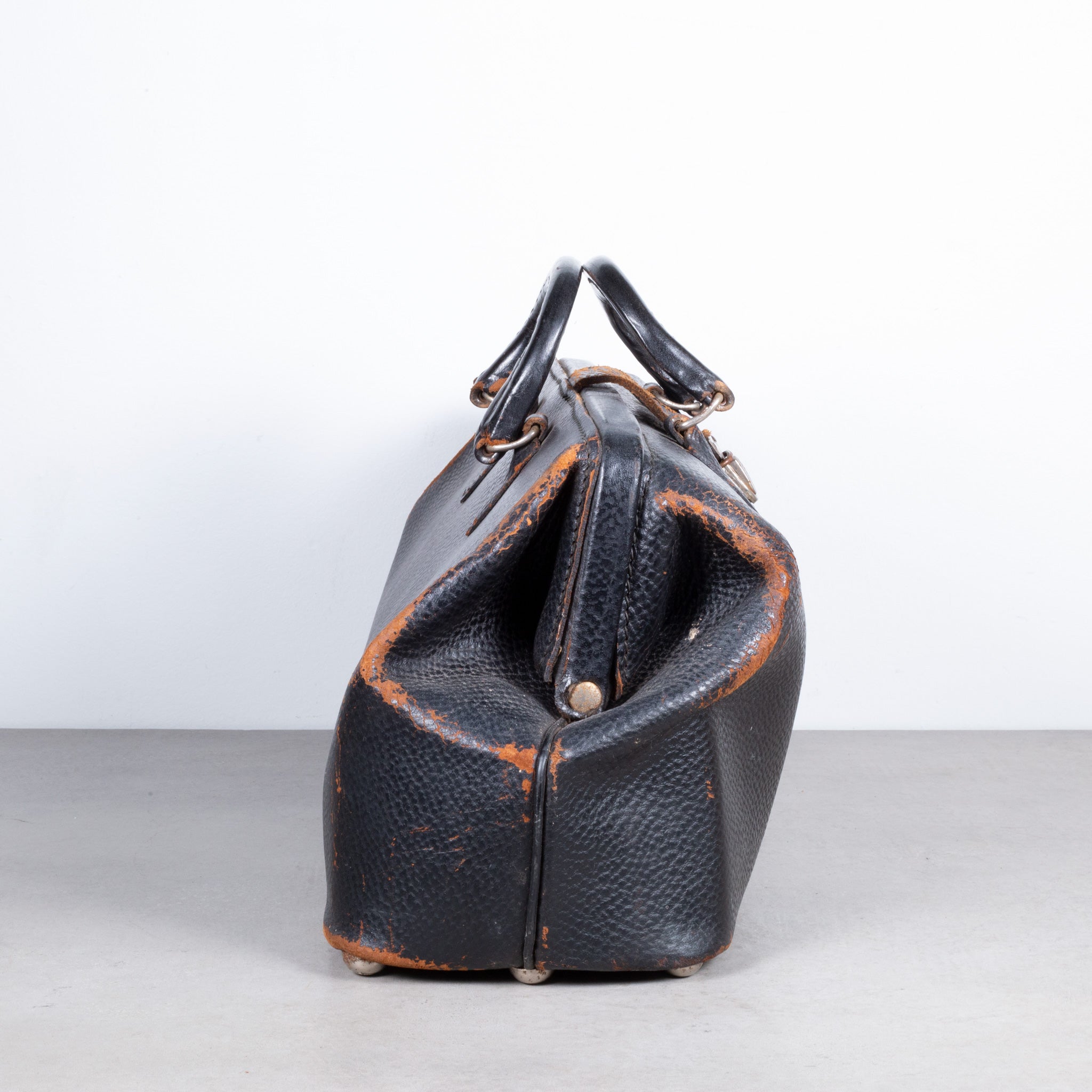 Antique Leather Monogrammed Doctor's House Call Bag c.1940 | S16 Home