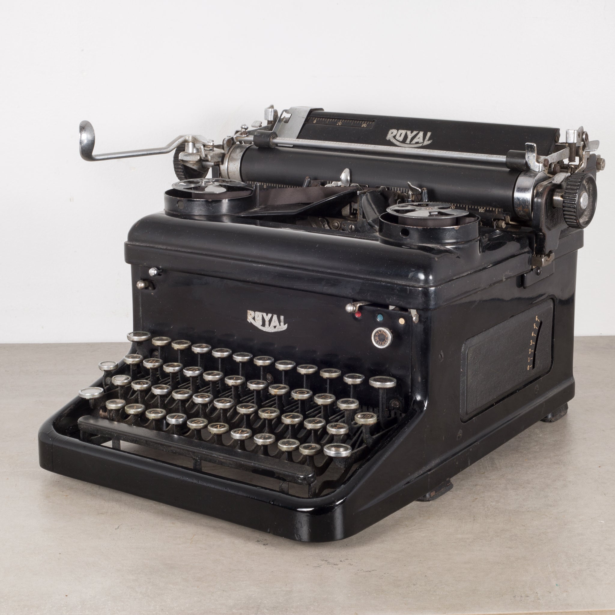 Antique Royal Typewriter c. 1930s | S16 Home