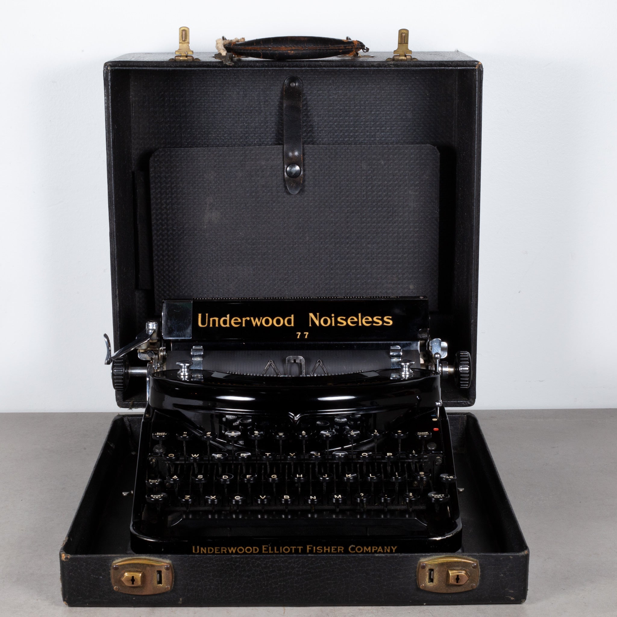 Antique Portable Underwood Noiseless Typewriter and Case c.1935 | S16 Home