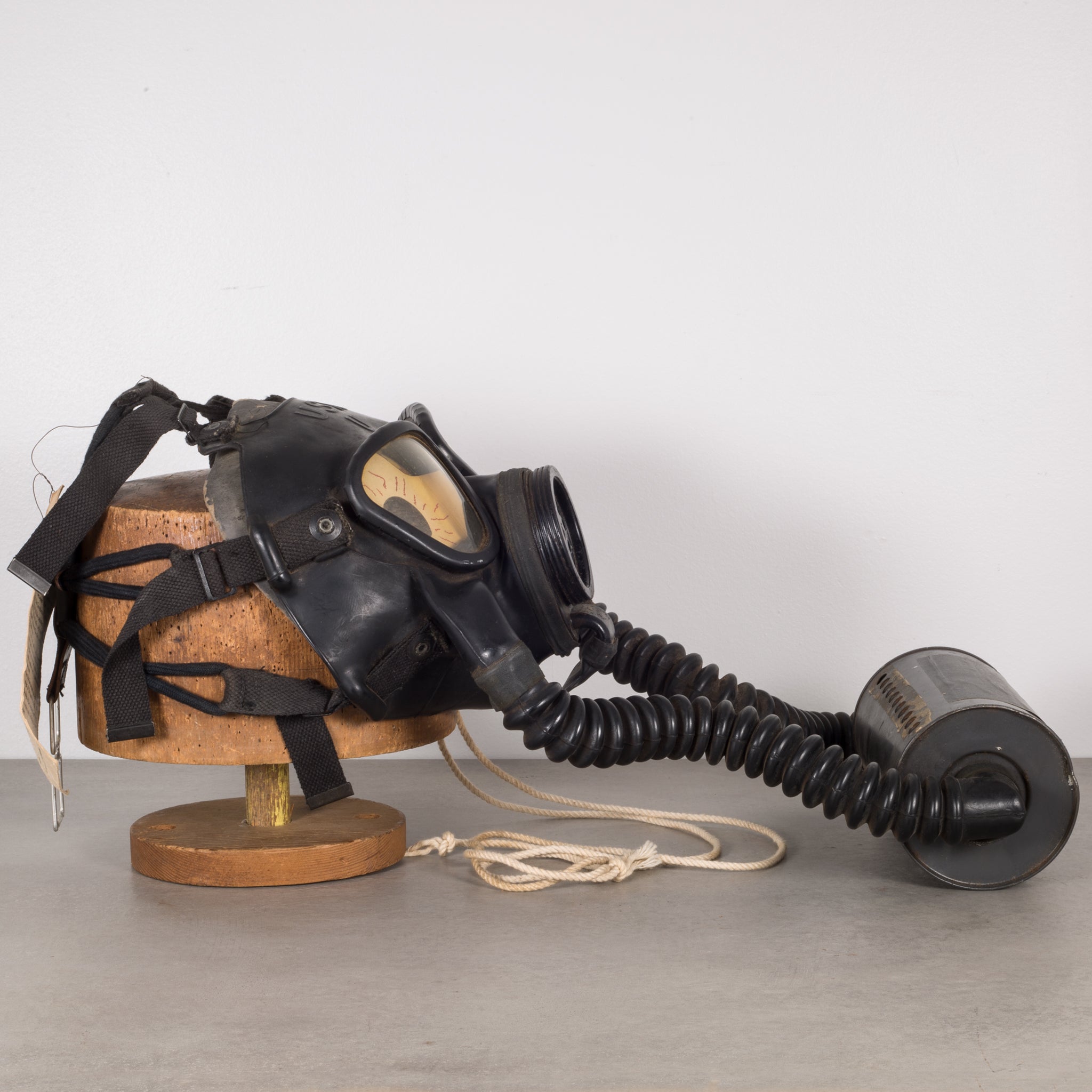 World War ll Navy Gas Mask Shop Display c.1940s – S16 Home