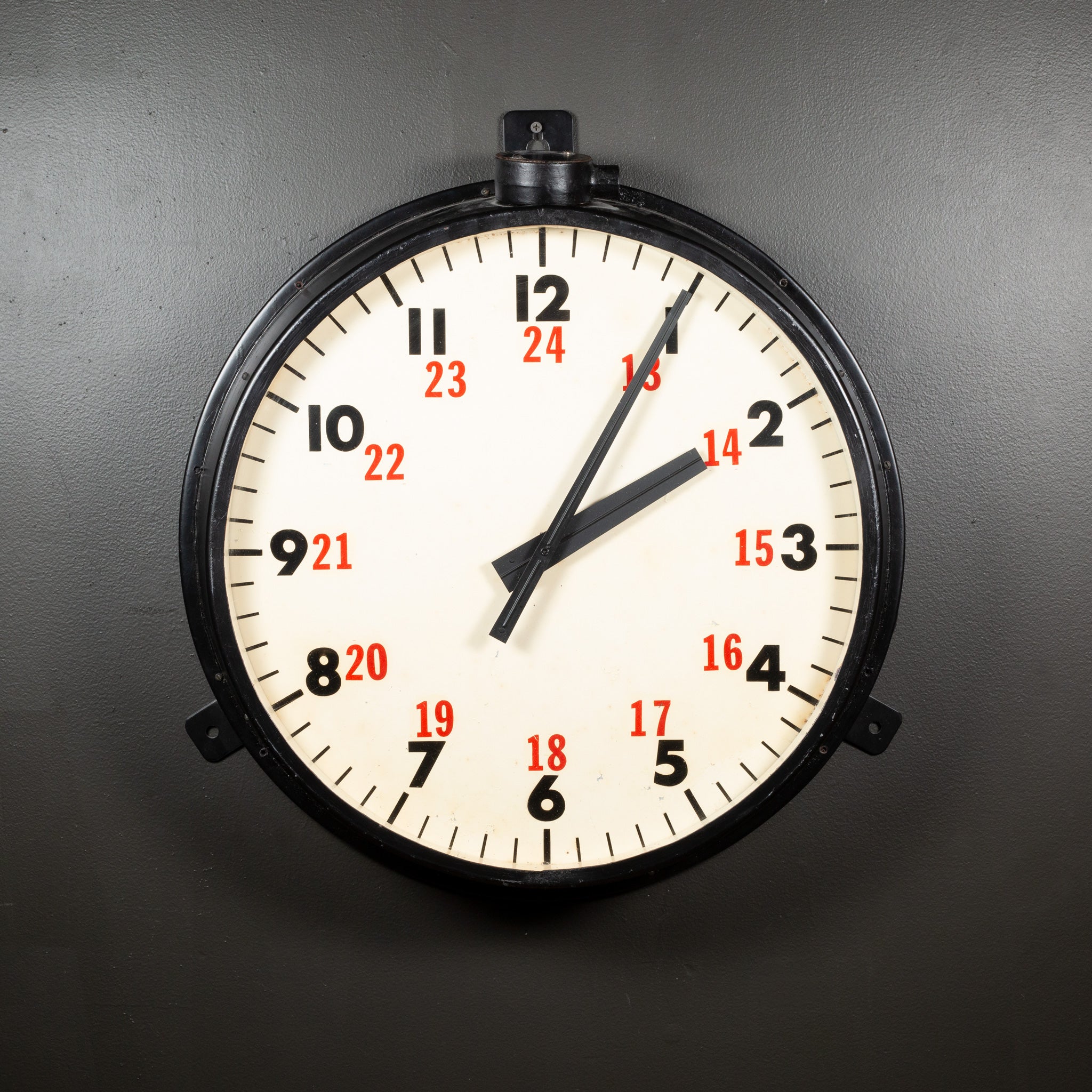 Early 20th c. Gents of Leicester 24 Hour Train Station Clock c.1940 ...