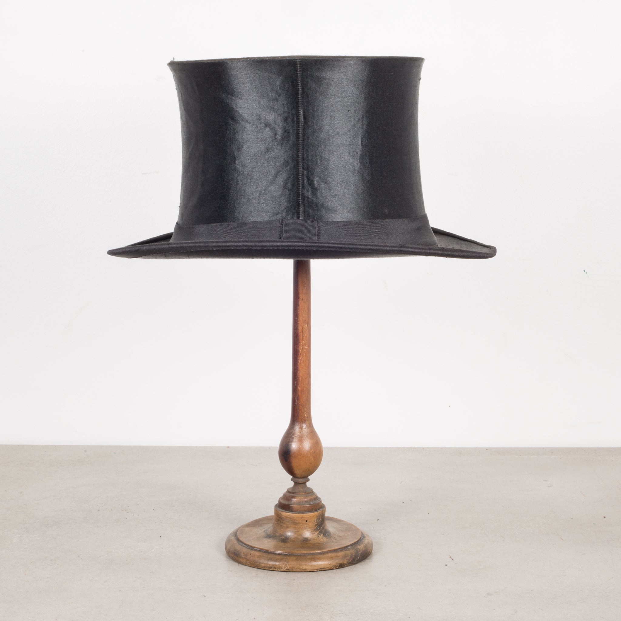 East German Collapsible Silk Top Hat and Stand c.1940 | S16 Home