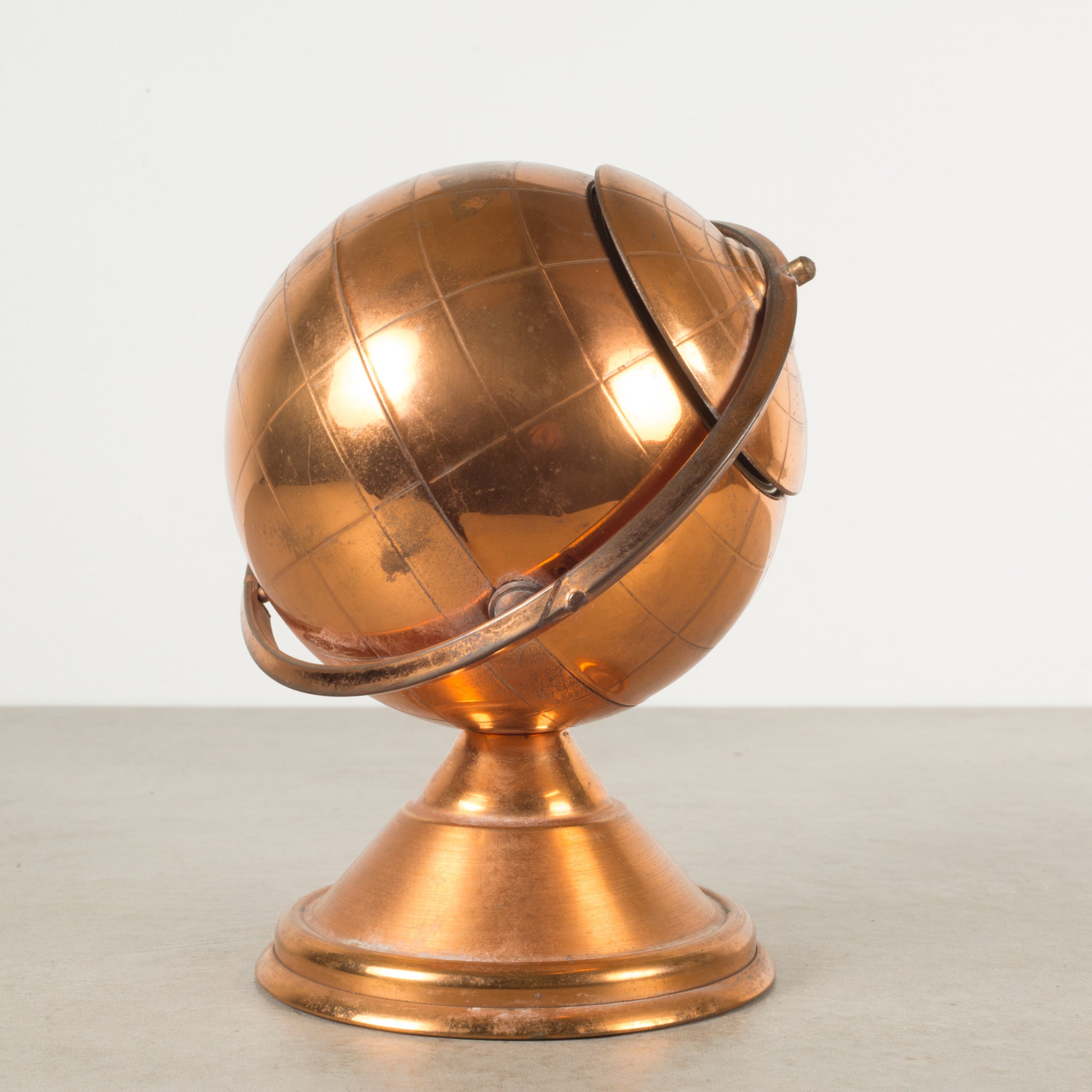 Mid-Century Copper Globe Cigarette Holder c.1960 – S16 Home