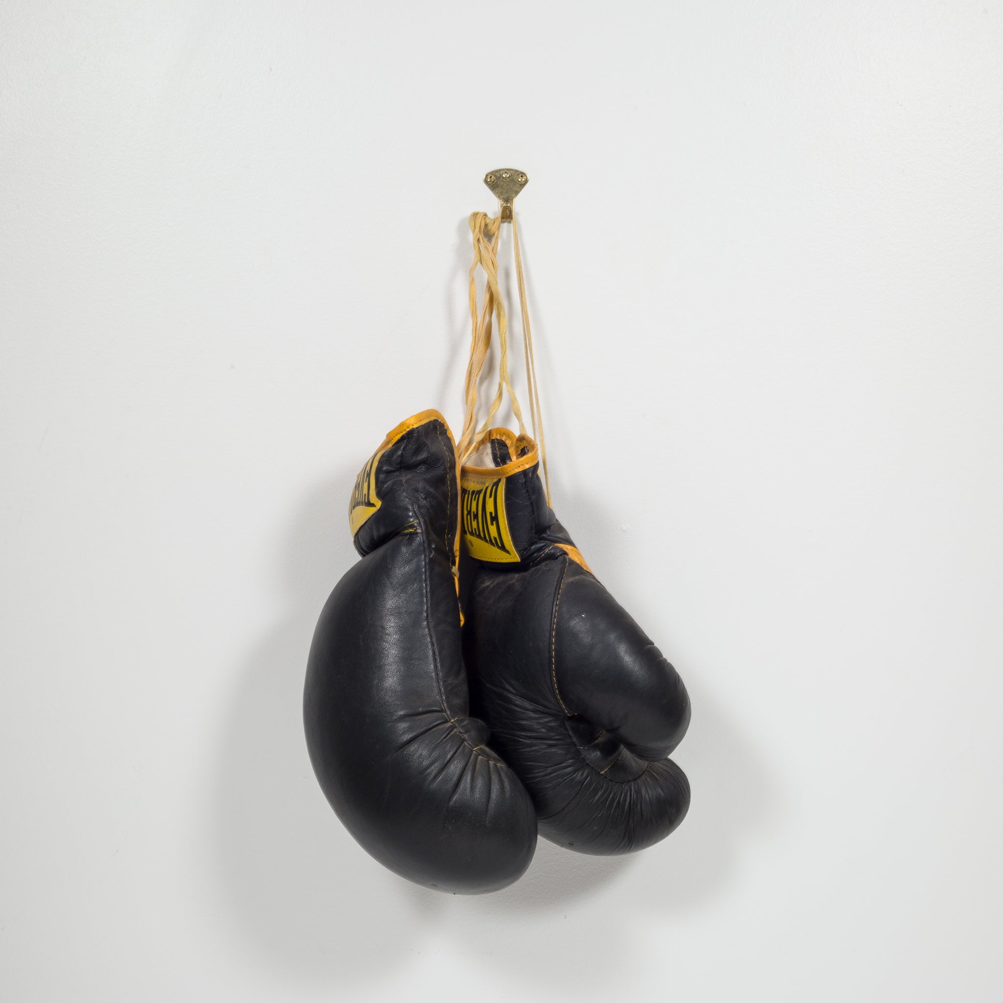 Leather Everlast #14 Boxing Gloves, circa 1960s – S16 Home
