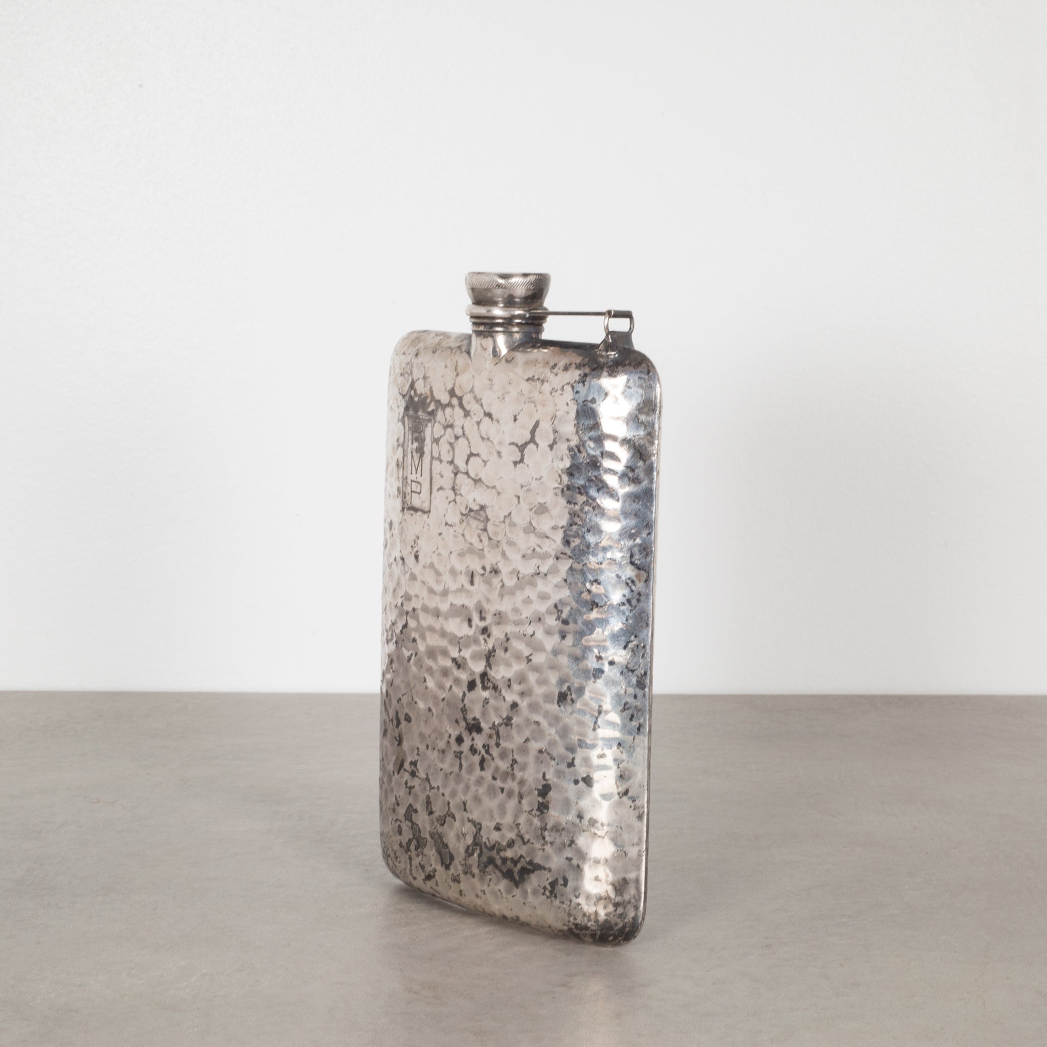 Patinated Apollo Silver Co. Hammered Flask c. 1920 – S16 Home
